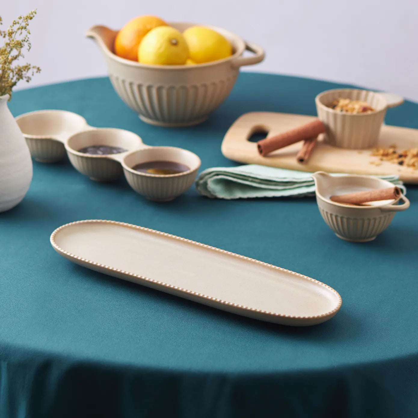 Karaca Vintage Presentation Plate, 30 cm – Karaca Netherlands